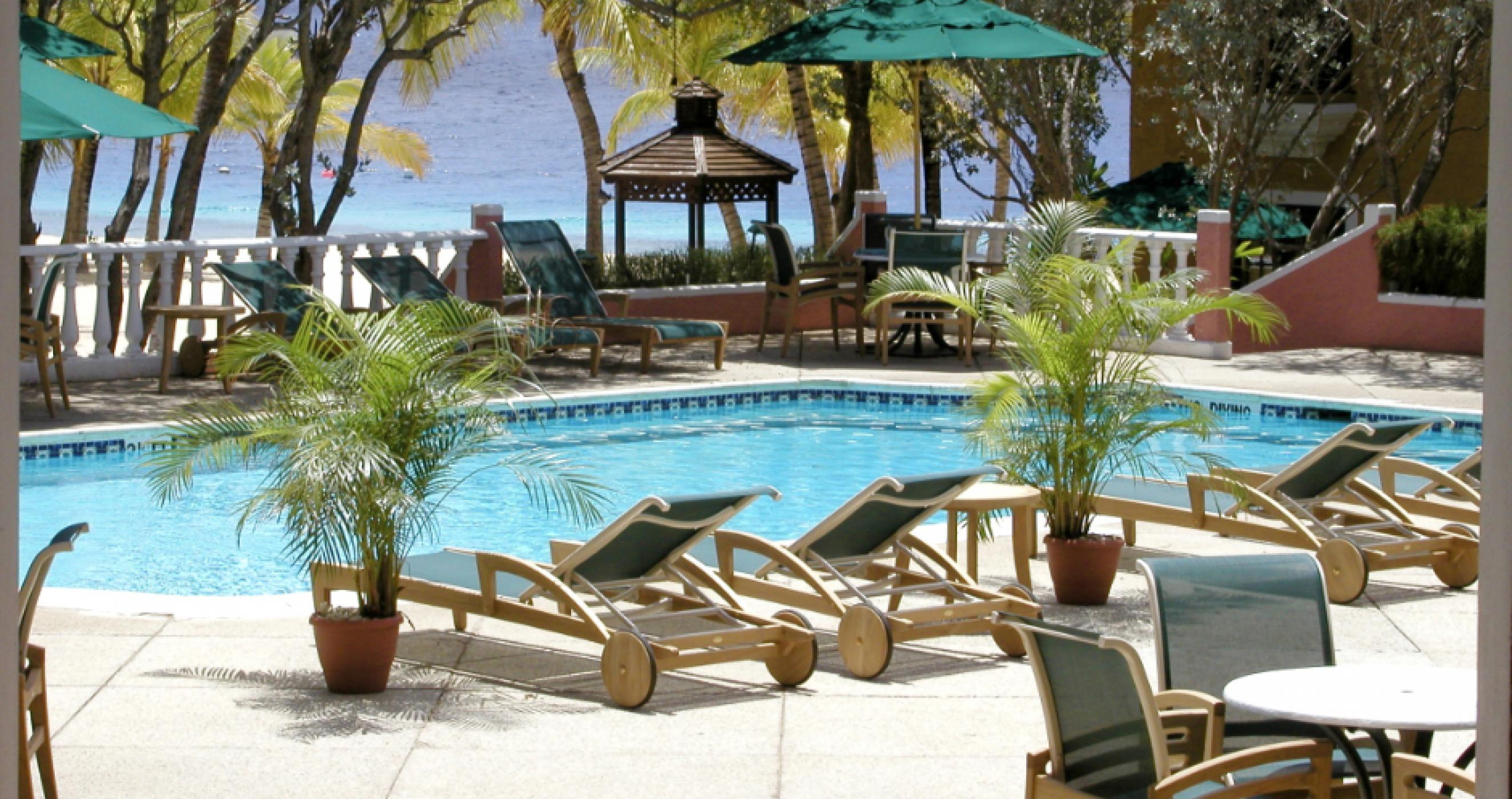 Harbour Village Beach Club | NOW TRAVEL + CRUISE